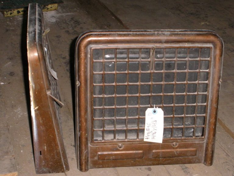 Square-patterned Wall Register - ND MillWerk Salvage and Sales